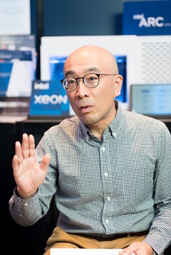 KDDIがCO2排出量実質ゼロでインテルと協業、サステナビリティ実現の決め手とは：第4世代インテル Xeon プロセッサーが支える液浸冷却データセンター実現の道： - ＠IT